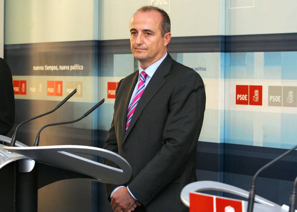 El exministro Sebastián se persona en el caso por el espionaje de ...