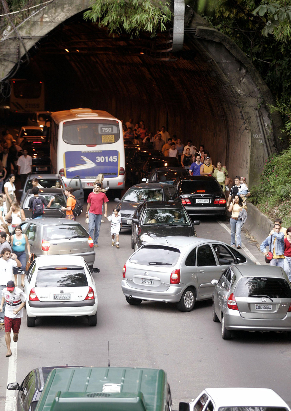 El túnel que llega a la Rocinha | Última | EL PAÍS
