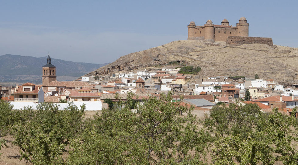 Una vista del pueblo de La Calahorra | Andalucía | EL PAÍS